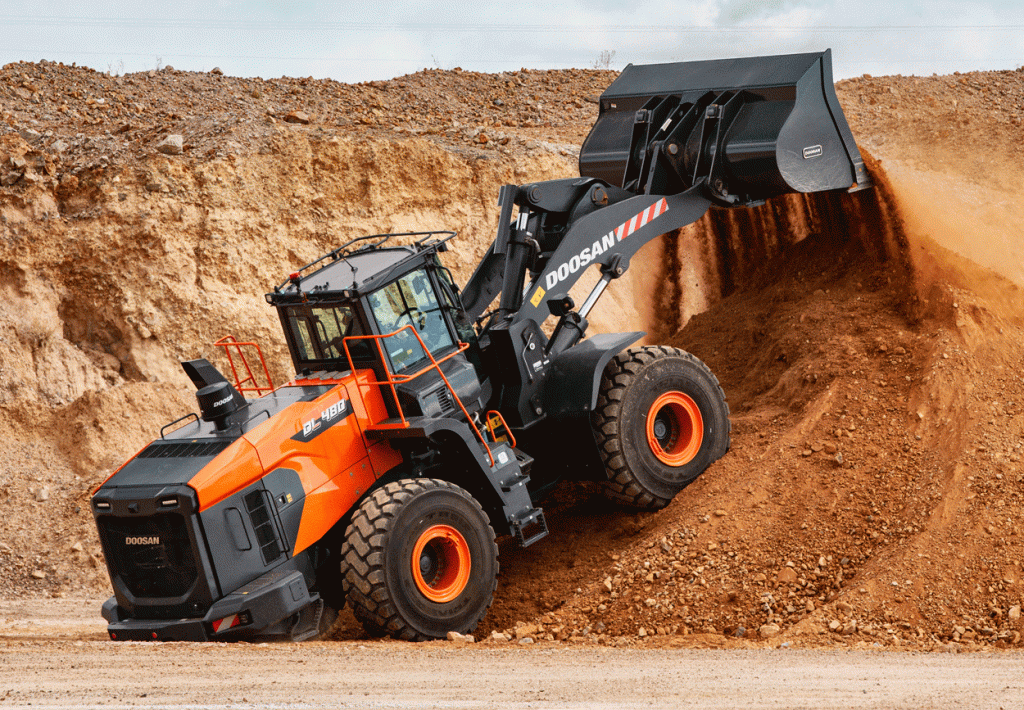 Doosan-DL480-7-wheel-loader – RAFIQ BROTHERS – Material Handling ...